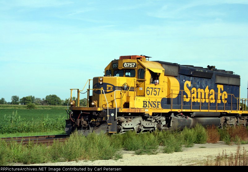 BNSF 6757